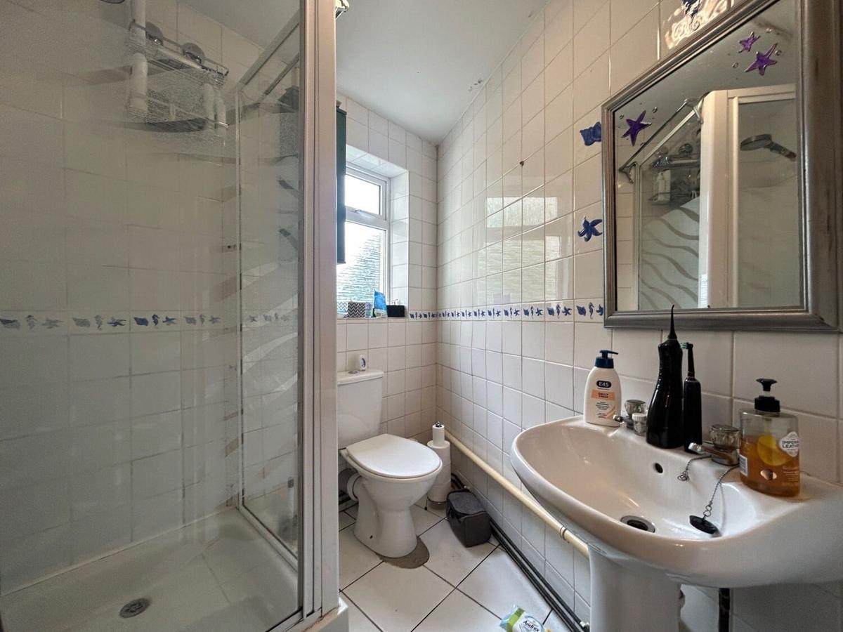 5 bedroom house for rent Malefant Street Cardiff, CF24 4QG | UniHomes