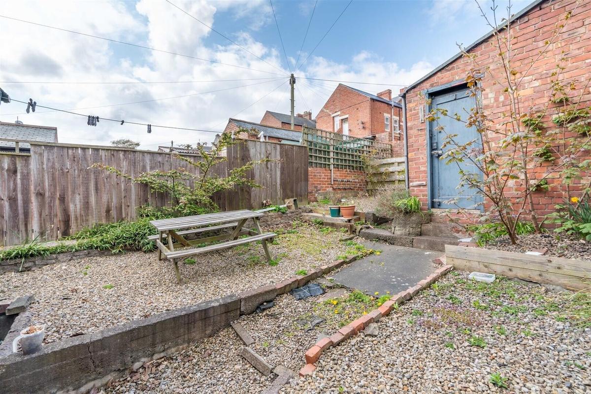 5 bedroom house for rent Wingrove Road, Newcastle, NE4 9BY | UniHomes