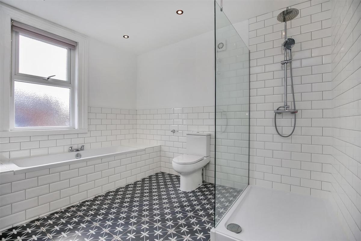 7 bedroom house for rent Manor House Road Newcastle, NE2 2LY | UniHomes