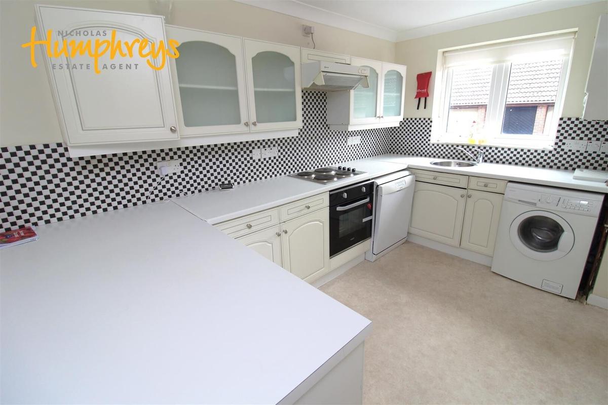 4 bedroom house for rent Berkeley Close Southampton, SO15 2TR | UniHomes