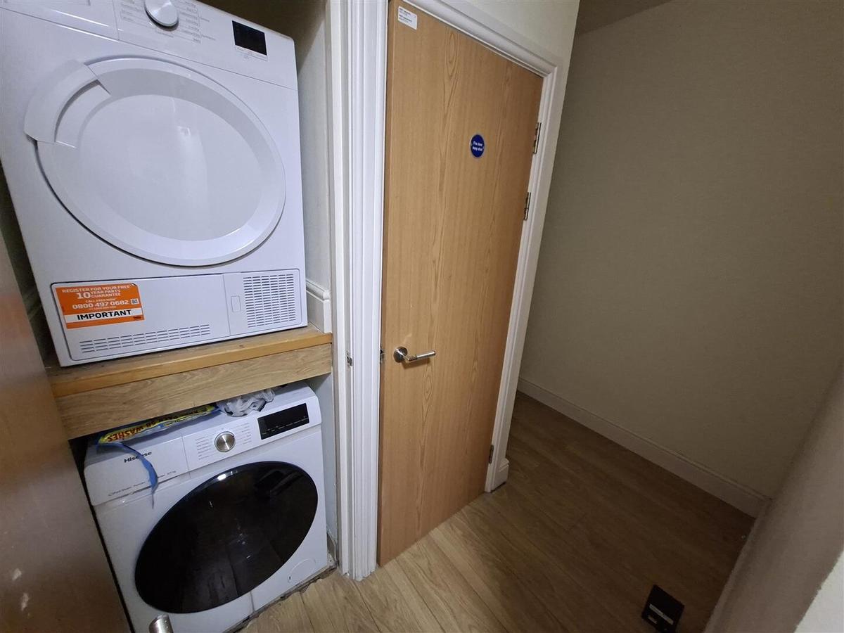 5 bedroom house for rent Russell Street Cardiff, CF24 3EG | UniHomes