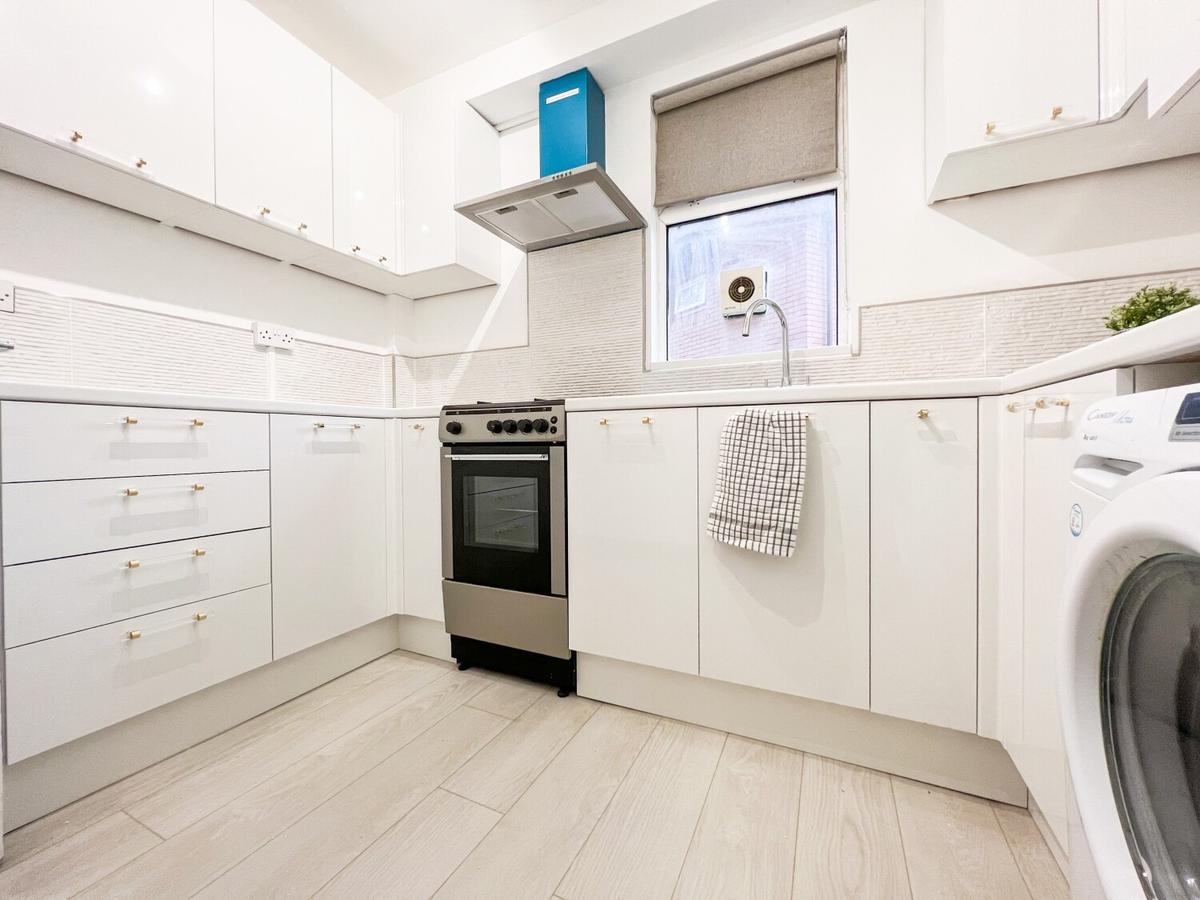 6 bedroom house for rent Senghenydd Road, Cardiff, CF24 4AH | UniHomes