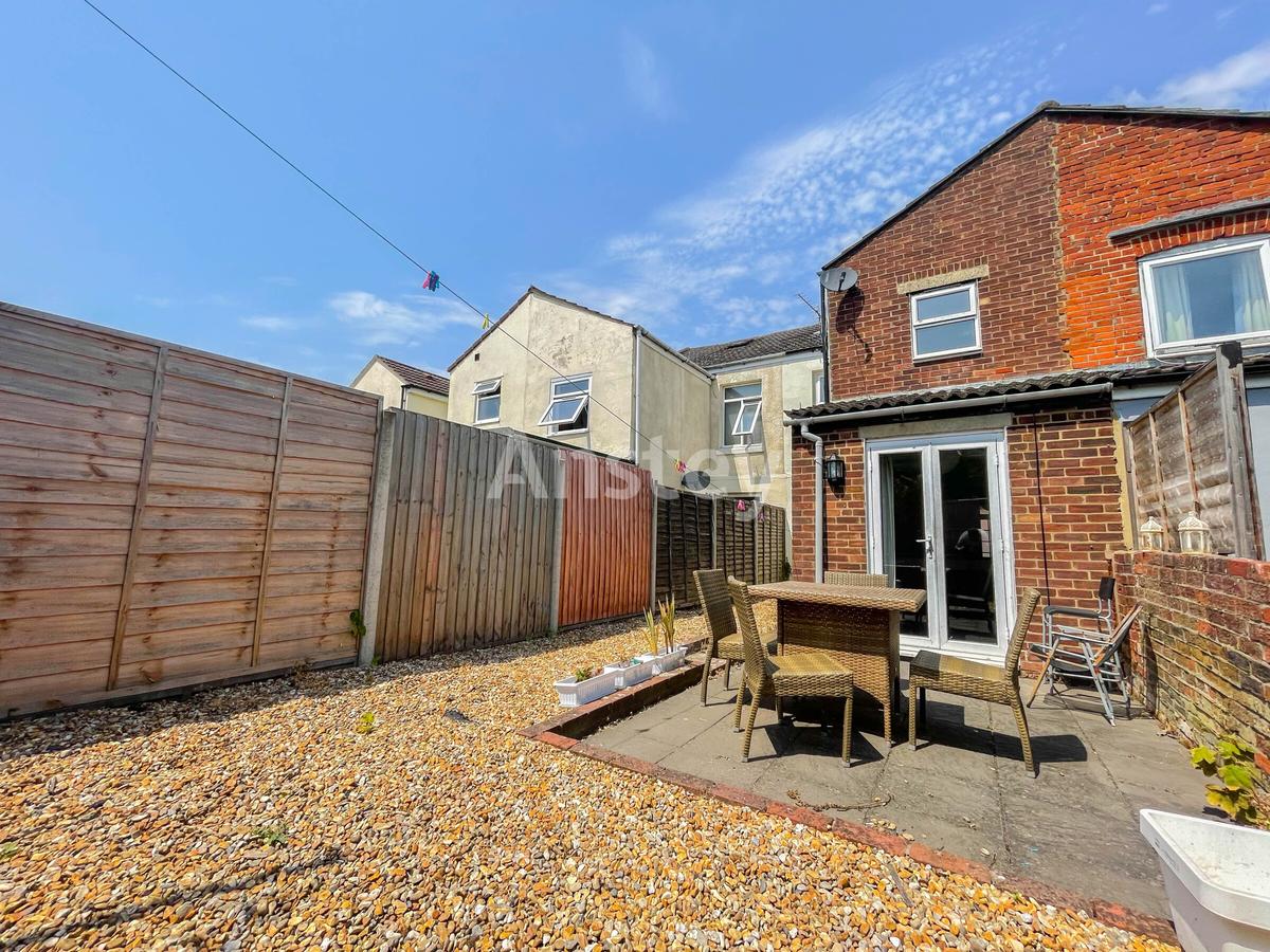 5 bedroom house for rent Milton Road Southampton, SO15 2HW | UniHomes