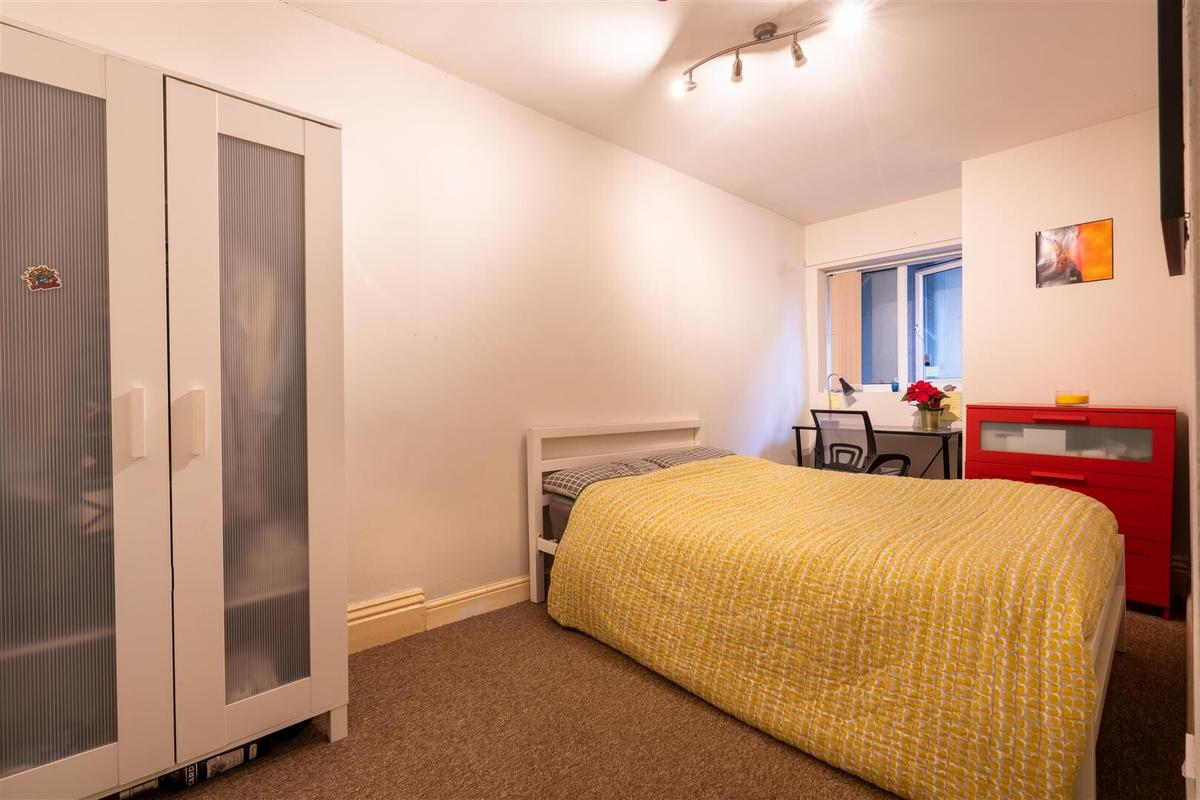 6 bedroom house for rent Tapton House Road Sheffield, S10 5BY | UniHomes