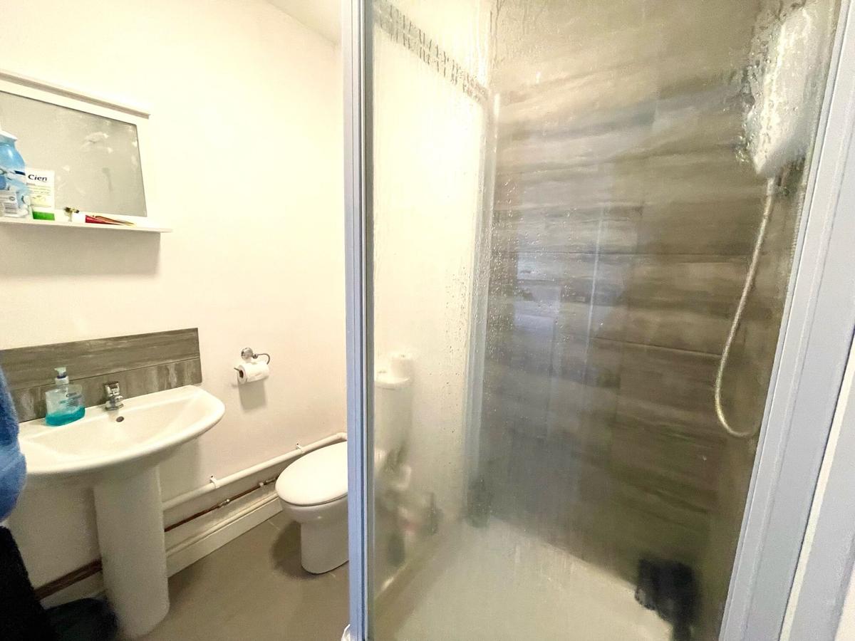 5 bedroom apartment for rent Adamsdown Square, Cardiff, CF24 0EZ | UniHomes