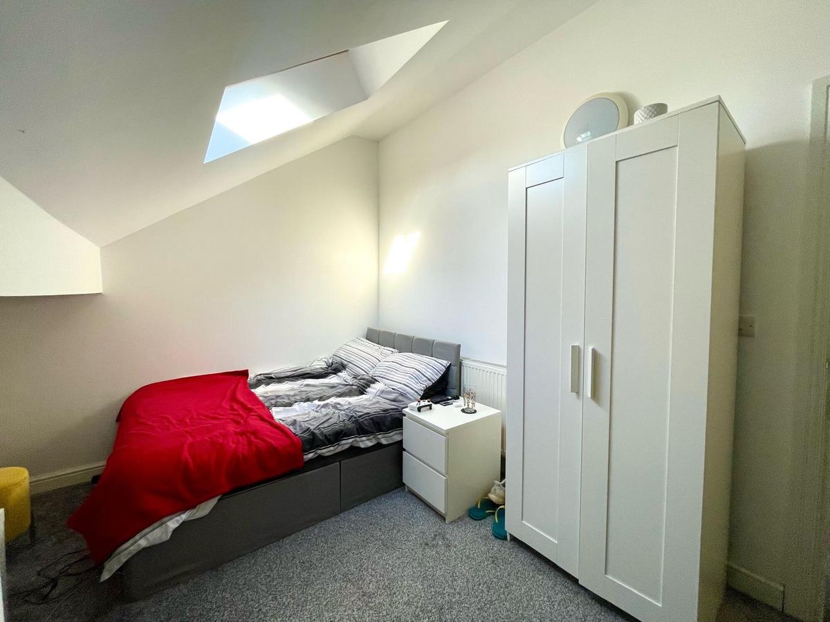 5 bedroom apartment for rent Adamsdown Square Cardiff, CF24 0EZ | UniHomes