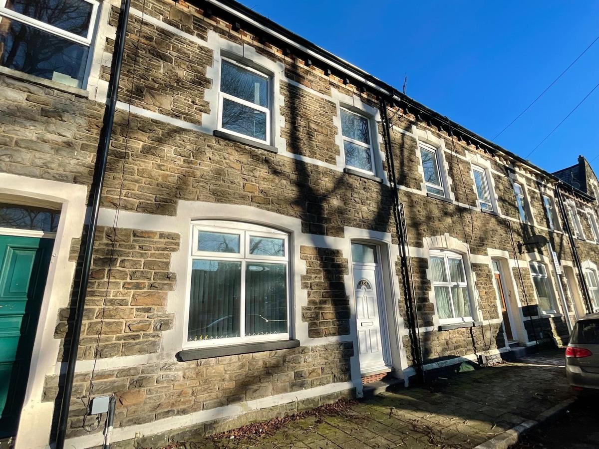 5 bedroom apartment for rent Adamsdown Square Cardiff, CF24 0EZ | UniHomes