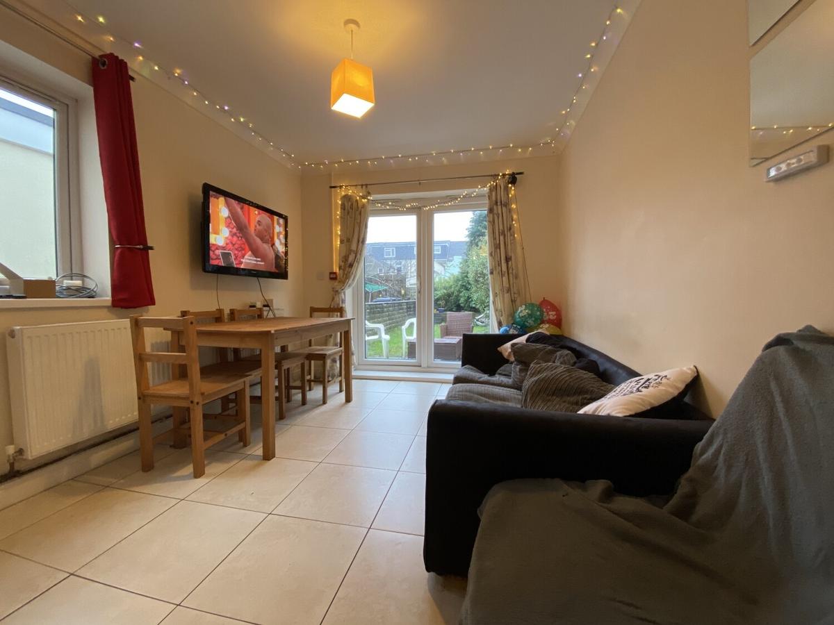 6 bedroom house for rent Flora Street, Cardiff, CF24 4EQ | UniHomes