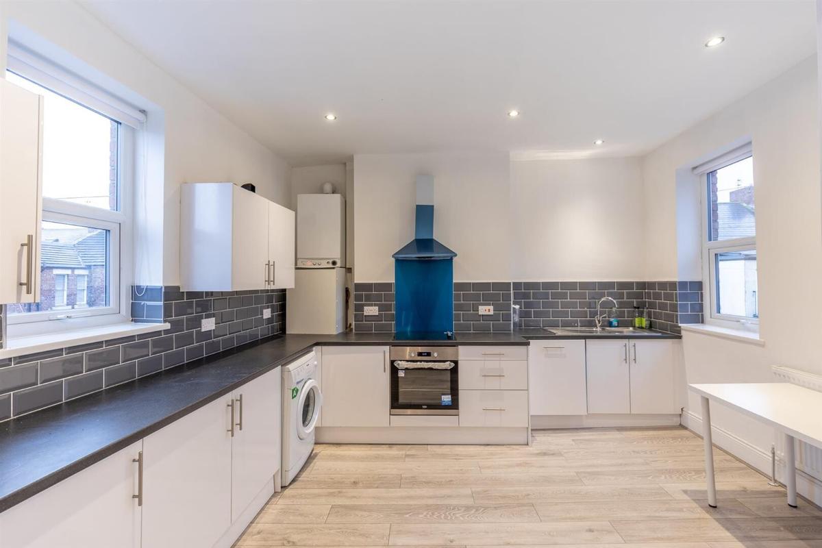 4 bedroom apartment for rent Meldon Terrace, Newcastle, NE6 5XP | UniHomes
