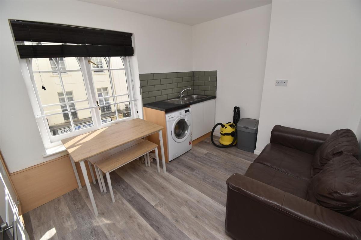 2 bedroom apartment for rent 44-48 Bath Street, Leamington Spa, CV31 ...