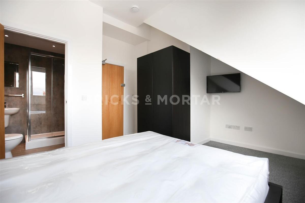 5 bedroom apartment for rent Osborne Road, Newcastle, NE2 2AL | UniHomes