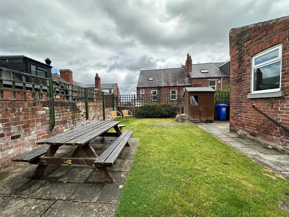 3 bedroom house for rent Kirkstall Road, Sheffield, S11 8XJ | UniHomes