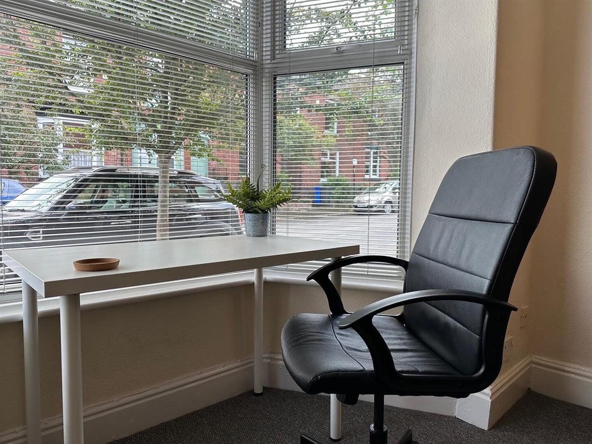 3 bedroom house for rent Kirkstall Road, Sheffield, S11 8XJ | UniHomes