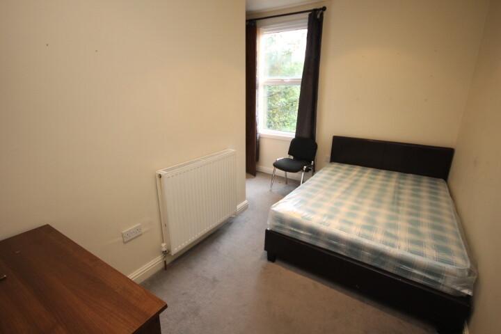 6 bedroom house for rent Graham Grove Leeds, LS4 2NF | UniHomes