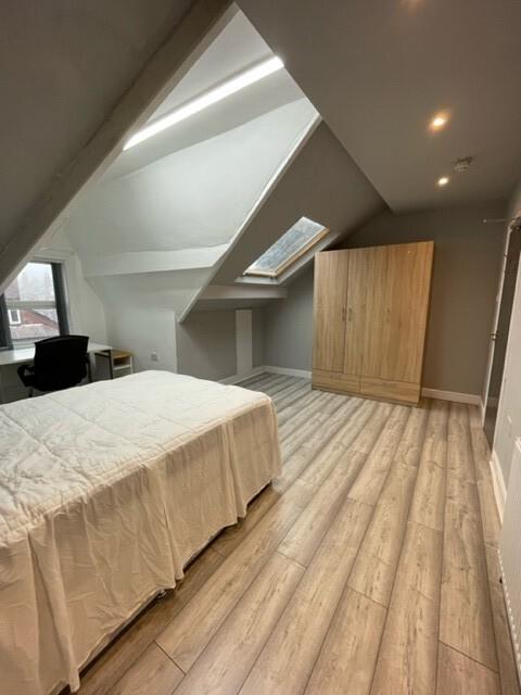 8 bedroom house for rent Brudenell Road, Leeds, LS6 1JD | UniHomes