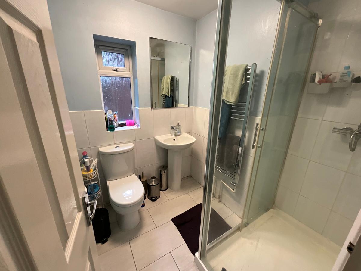 6 bedroom house for rent Woodside Road, Nottingham, NG9 2TL | UniHomes