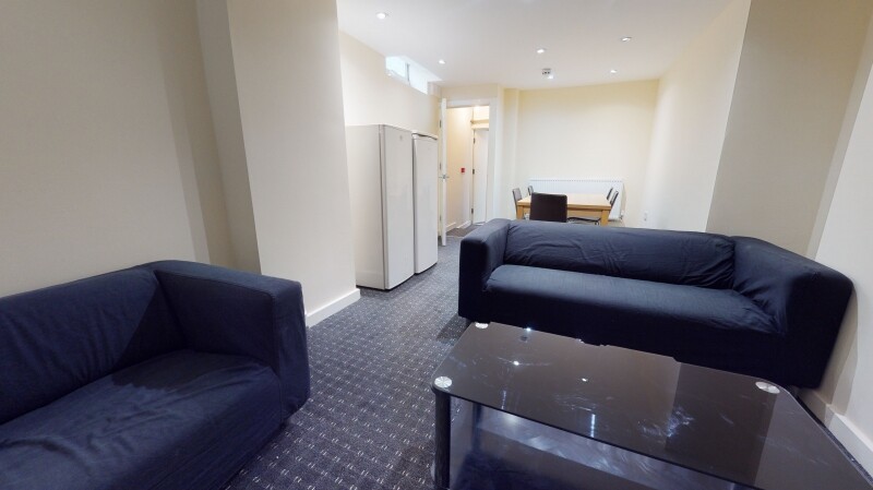 6 bedroom house for rent Woodhouse Street, Leeds, LS6 2NY | UniHomes