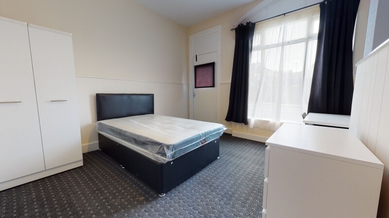 6 bedroom house for rent Woodhouse Street, Leeds, LS6 2NY | UniHomes