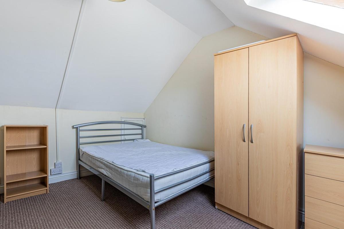 6 bedroom house for rent Malefant Street Cardiff, CF24 4QG | UniHomes