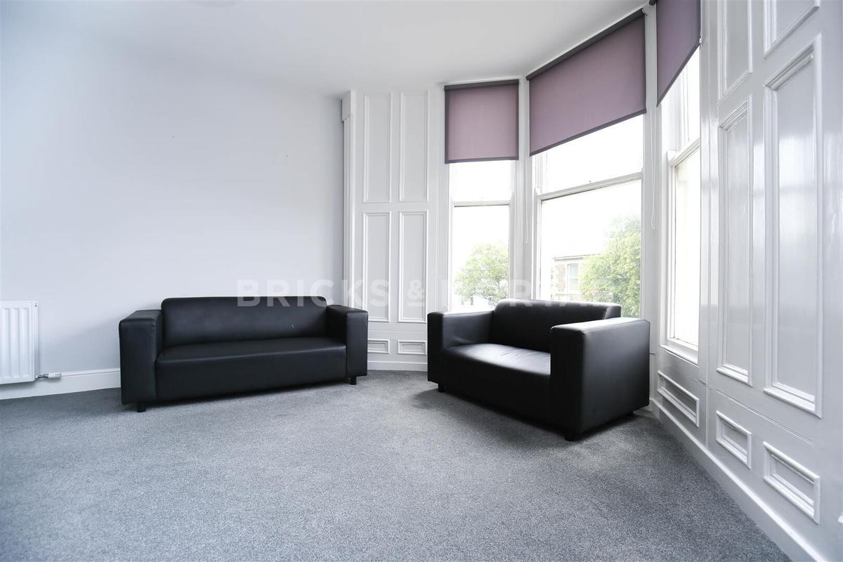 4 bedroom apartment for rent Portland Terrace Newcastle, NE2 1QQ | UniHomes
