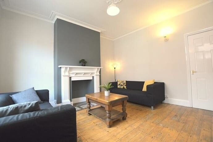 3 bedroom house for rent Welton Place Leeds, LS6 1EW | UniHomes