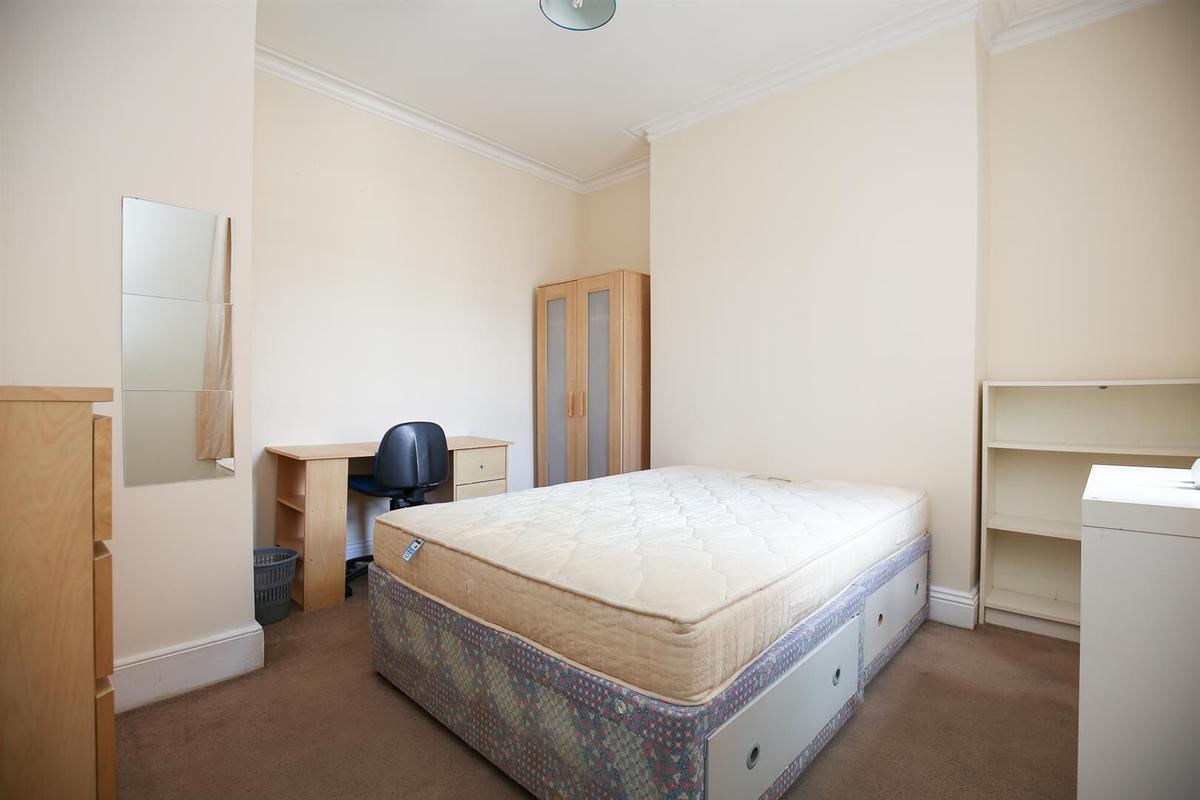 5 bedroom house for rent Tenth Avenue, Newcastle, NE6 5XU | UniHomes