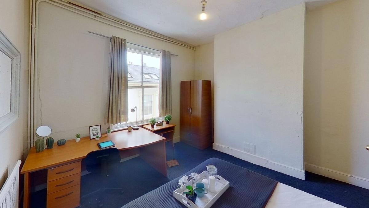 9 bedroom house for rent Brunel Terrace Nottingham, NG7 1NJ | UniHomes