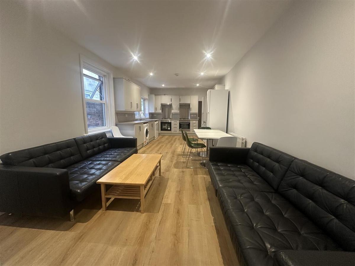 8 bedroom house for rent Wilton Avenue Southampton, SO15 2HJ | UniHomes