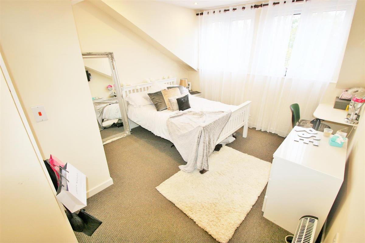 4 bedroom house for rent Victoria Road, Leeds, LS6 1DU | UniHomes