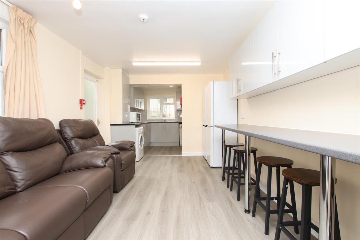 7 bedroom house for rent Newbridge Road Bath, BA1 3JZ | UniHomes