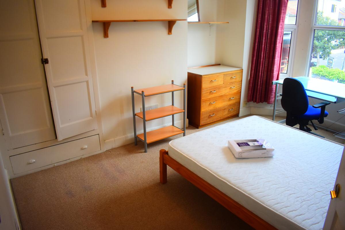 5 bedroom house for rent Somers Road, Portsmouth, PO5 4PS | UniHomes