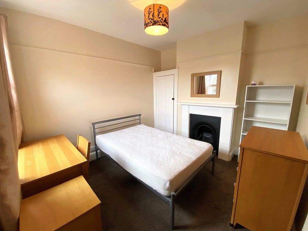 4 bedroom house for rent Lawson Road, Portsmouth, PO5 1SE | UniHomes