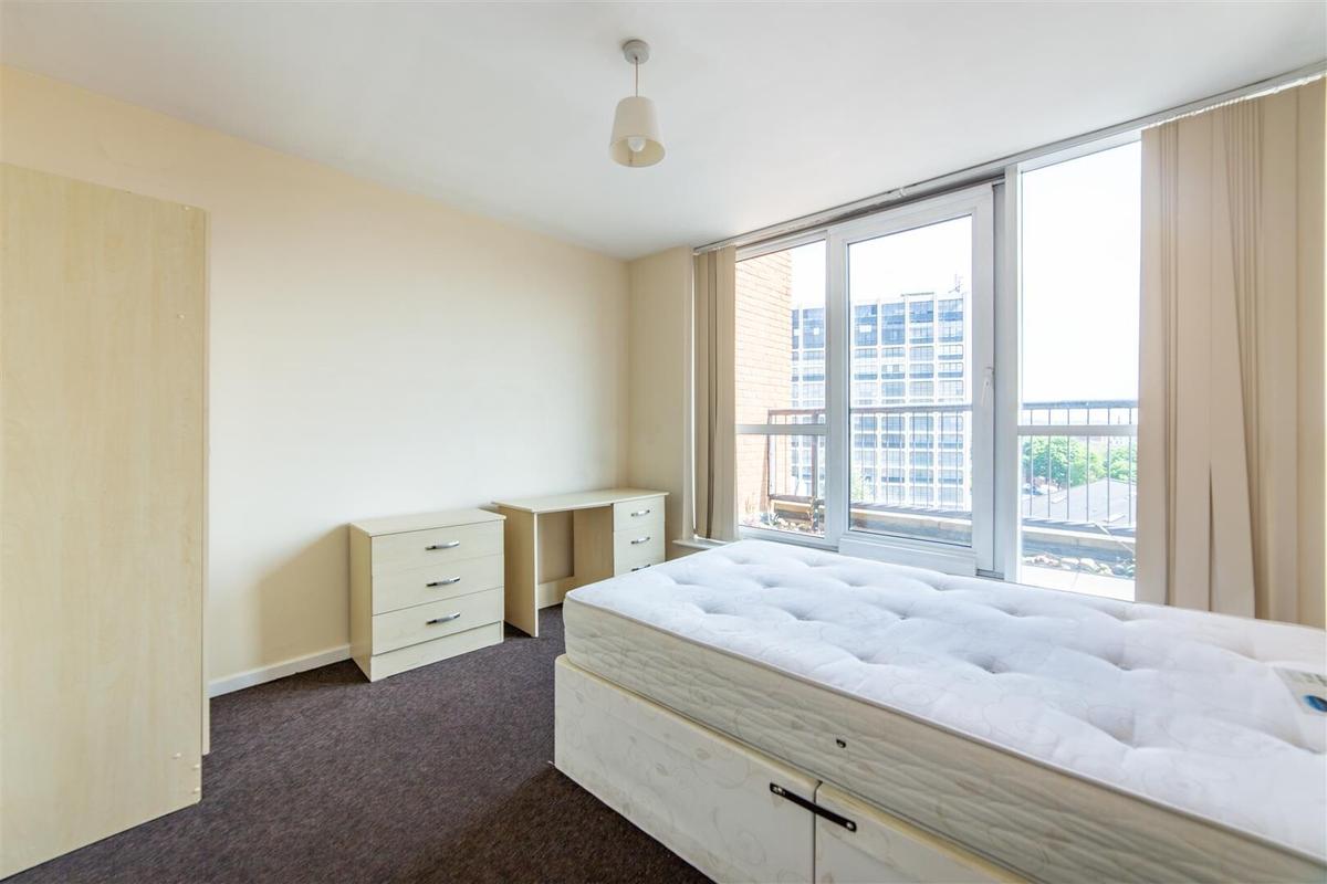 5 bedroom apartment for rent Rialto Building Newcastle, NE1 2JR | UniHomes