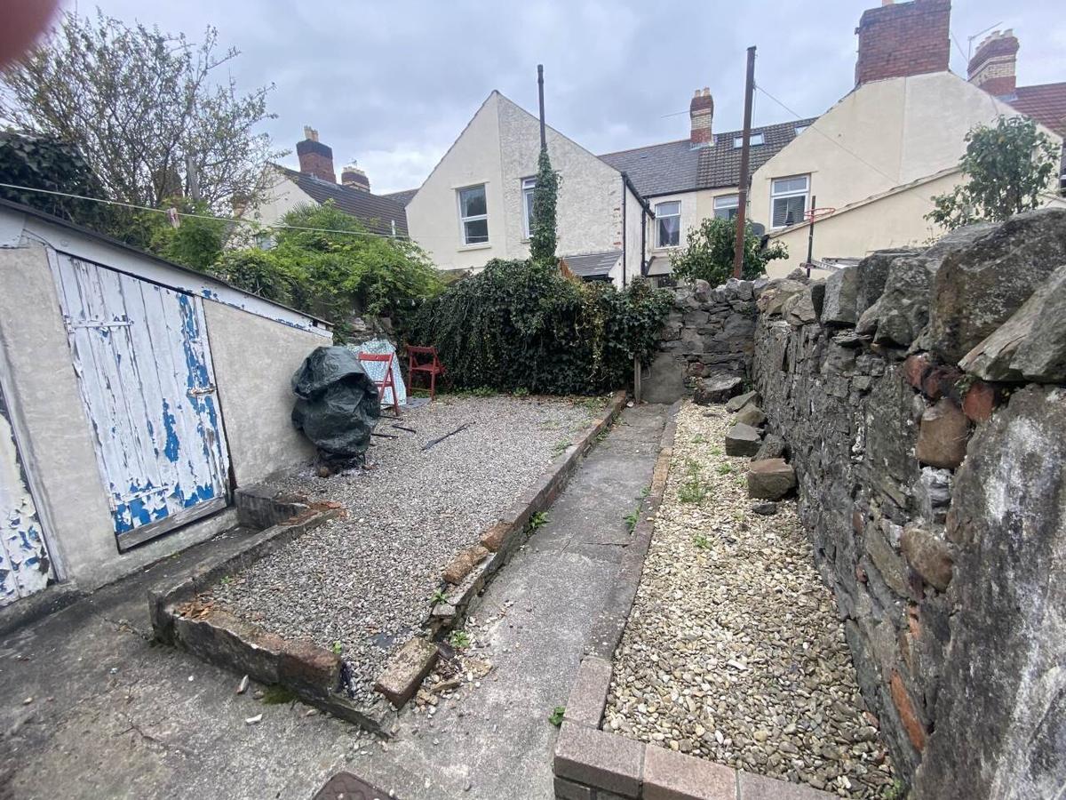 4 bedroom apartment for rent Glenroy Street, Cardiff, CF24 3JX | UniHomes