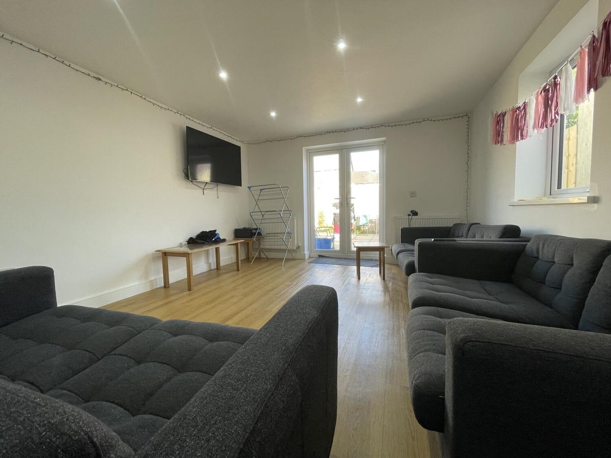 7 bedroom house for rent Flora Street Cardiff, CF24 4EP | UniHomes