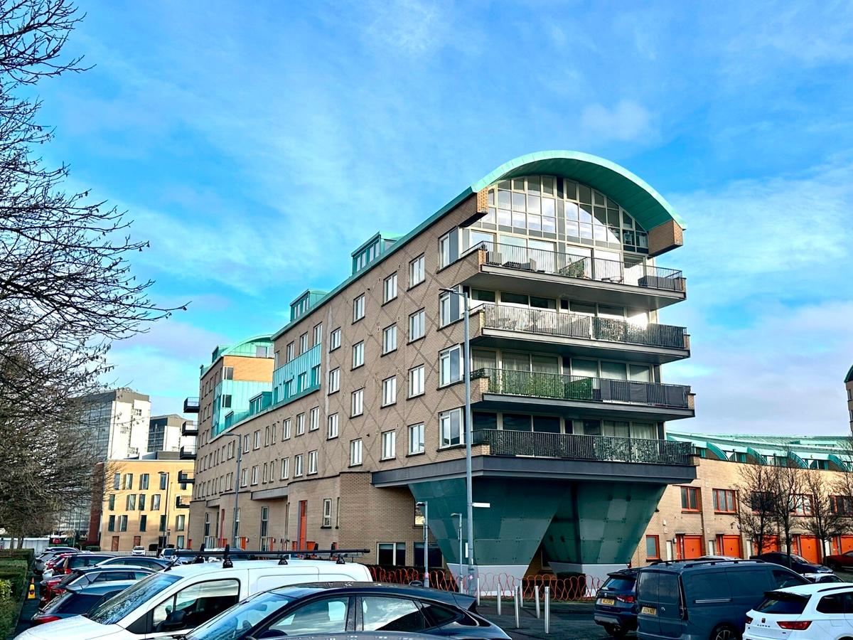 2 bedroom apartment for rent Queen Elizabeth Gardens, Flat 3/4 Glasgow ...