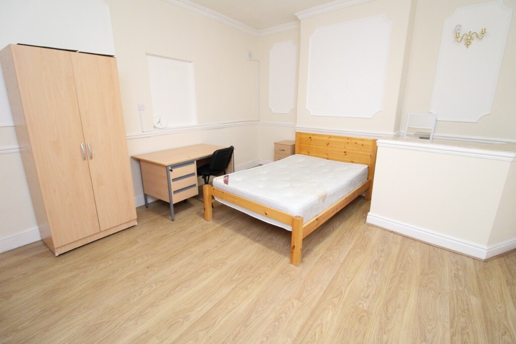 9 bedroom house for rent Lodge Road, Southampton, SO14 6RN | UniHomes