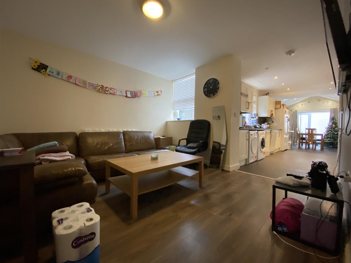 6 bedroom house for rent Allensbank Road Cardiff, CF14 3PP | UniHomes