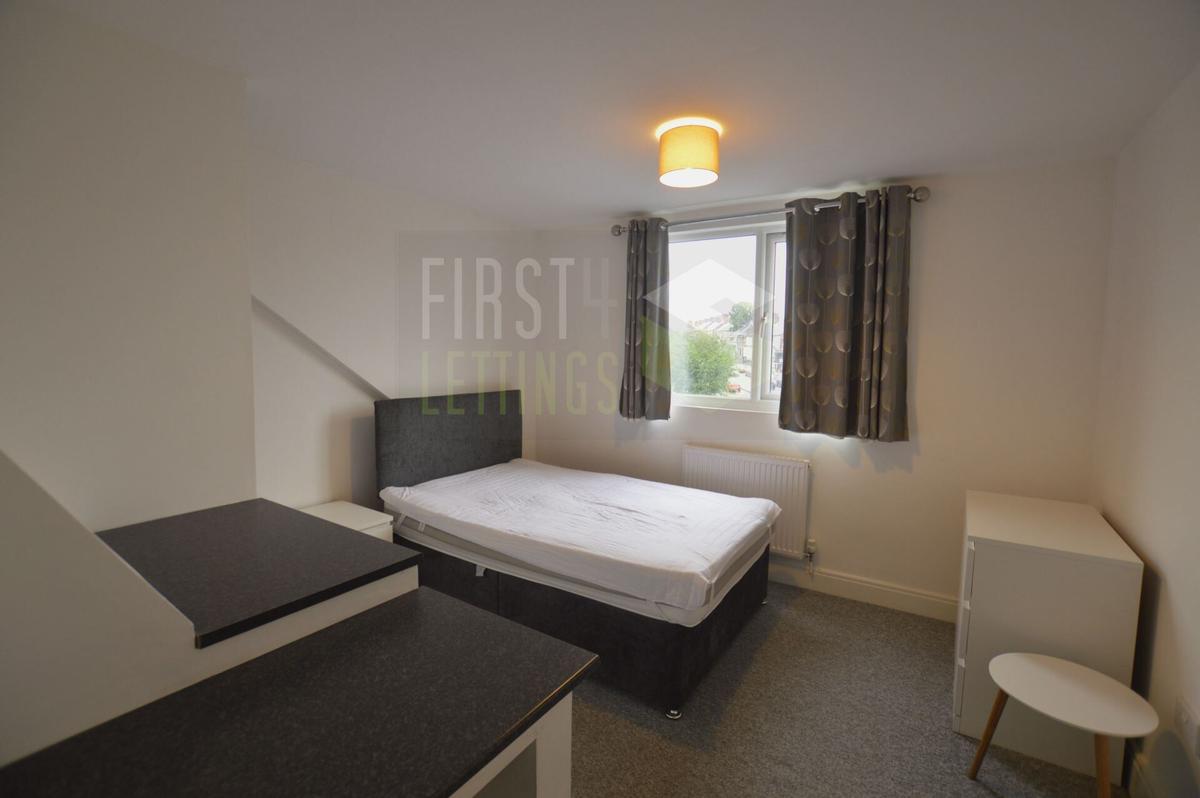 5 bedroom house for rent Wordsworth Road Leicester, LE2 6EB | UniHomes