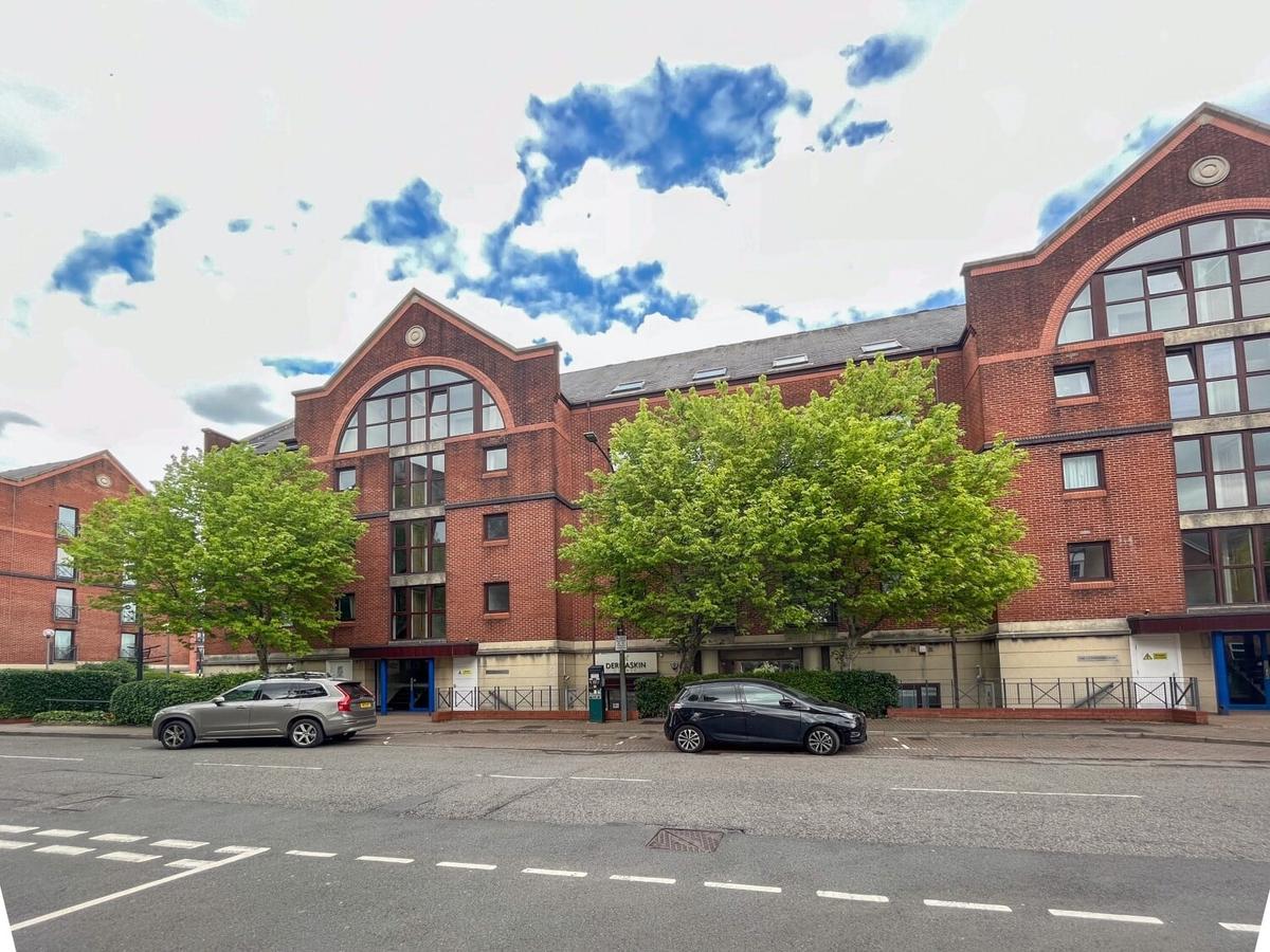 2 bedroom apartment for rent York Court, Schooner Way, Cardiff Bay ...