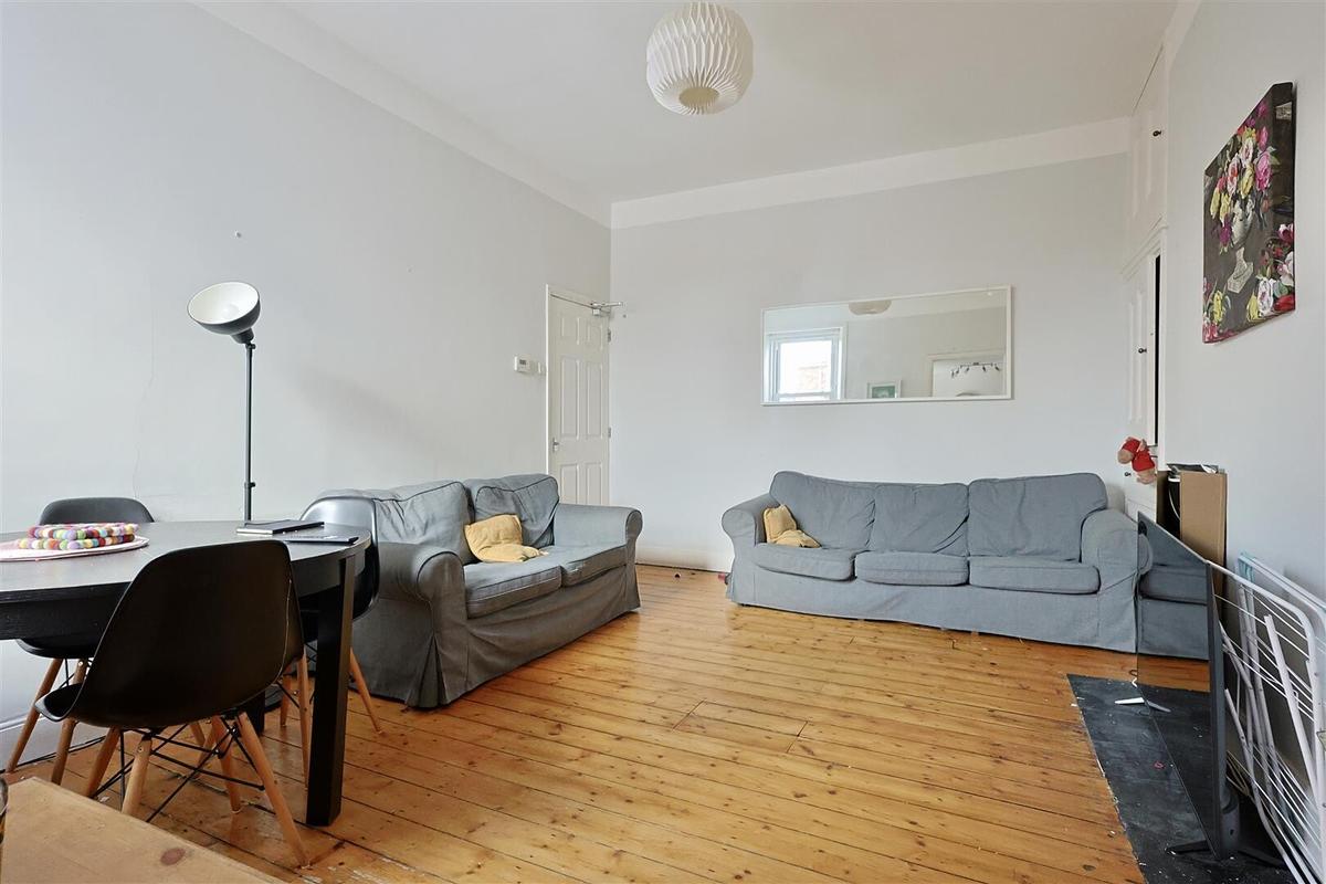 5 bedroom apartment for rent Ashleigh Grove Newcastle, NE2 3DL | UniHomes