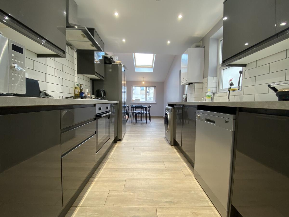 6 bedroom house for rent Rhymney Street Cardiff, CF24 4DH | UniHomes
