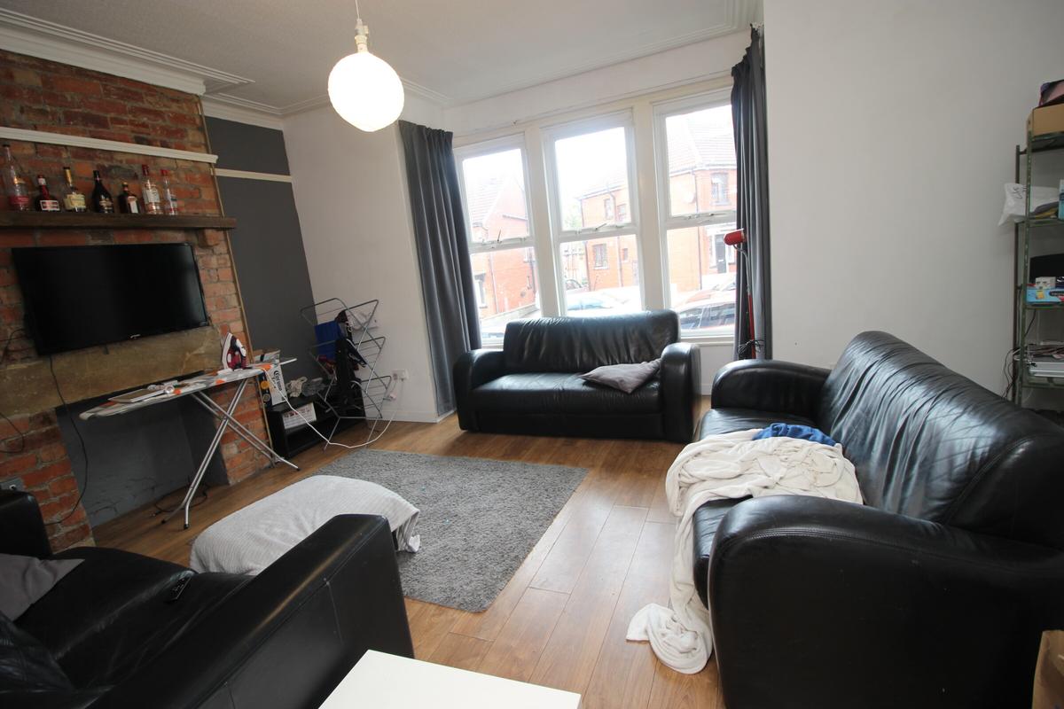 9 bedroom house for rent Raven Road, Leeds, LS6 1DA | UniHomes