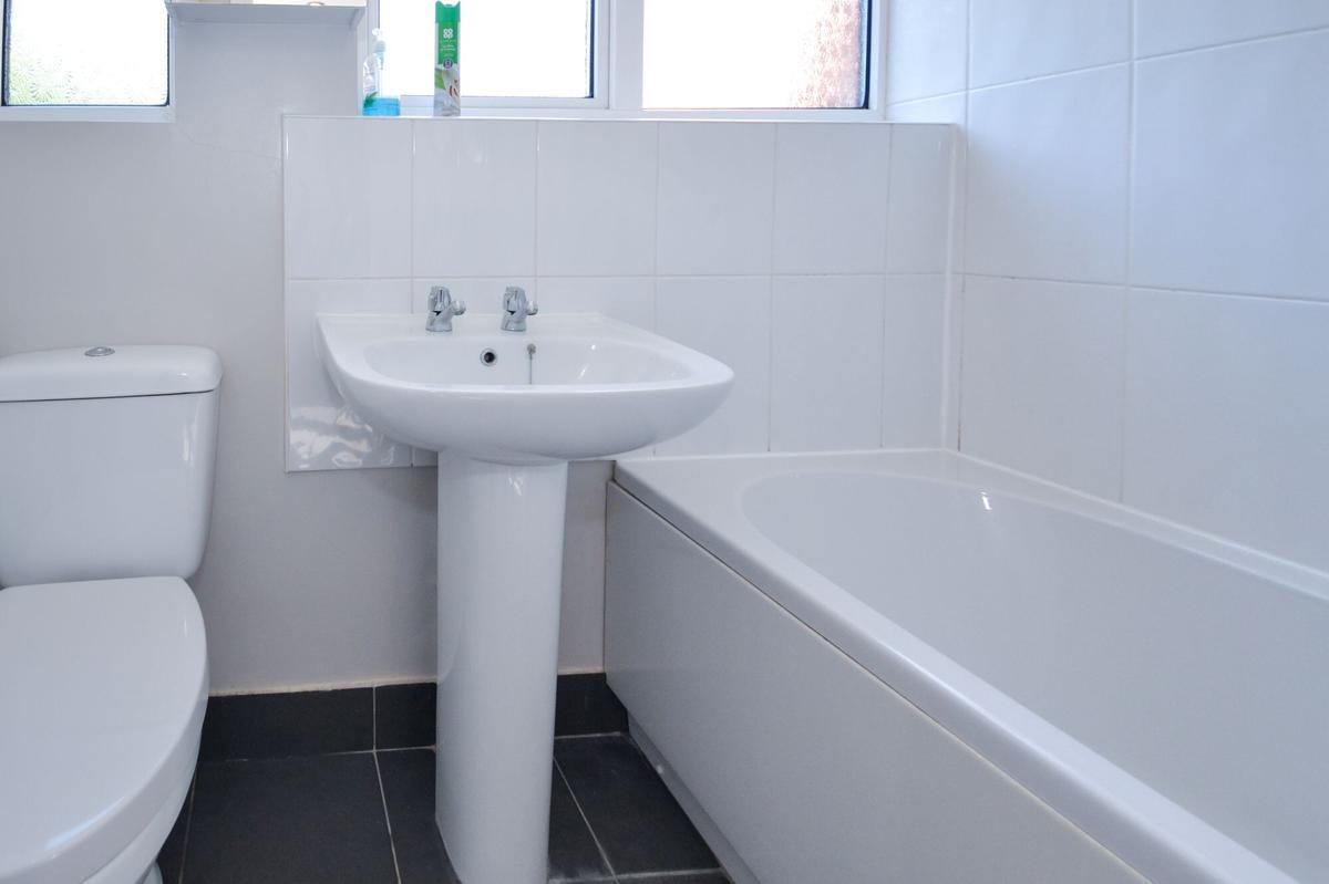 4 bedroom house for rent Foxhill Road Reading, RG1 5QS | UniHomes