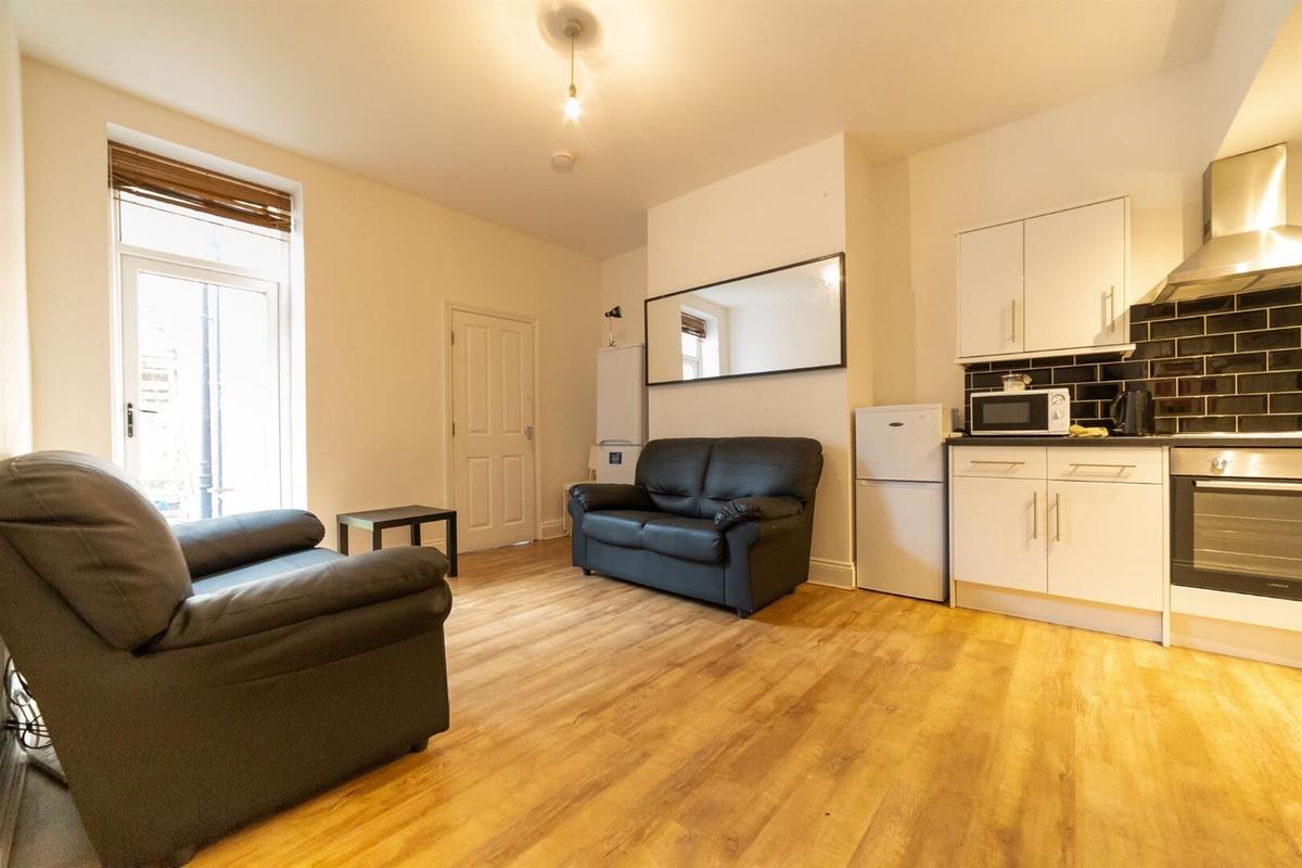 3 bedroom apartment for rent Greystoke Avenue, Newcastle, NE2 1PN ...