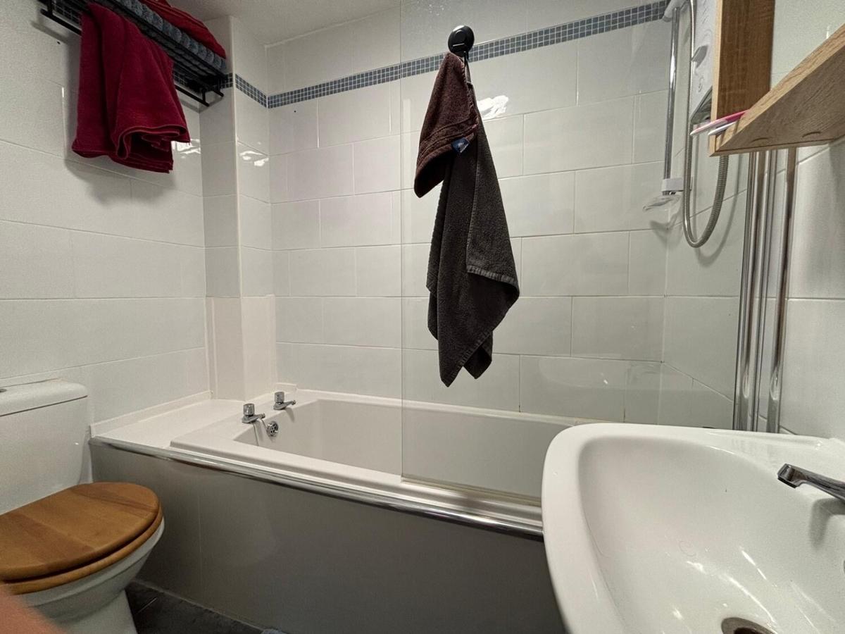 1 bedroom apartment for rent St. Peters Street Cardiff, CF24 3DH | UniHomes
