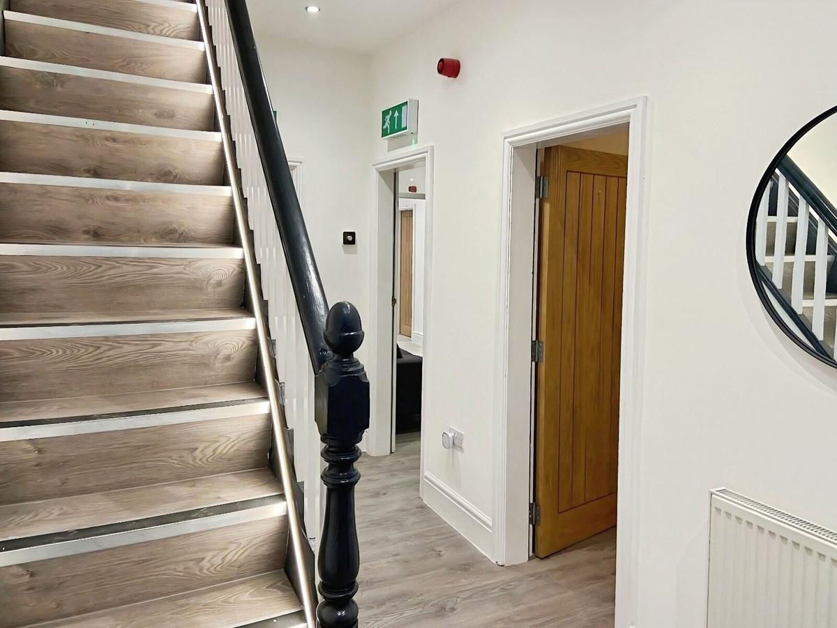 6 bedroom house for rent Oxney Road Manchester, M14 5SZ | UniHomes