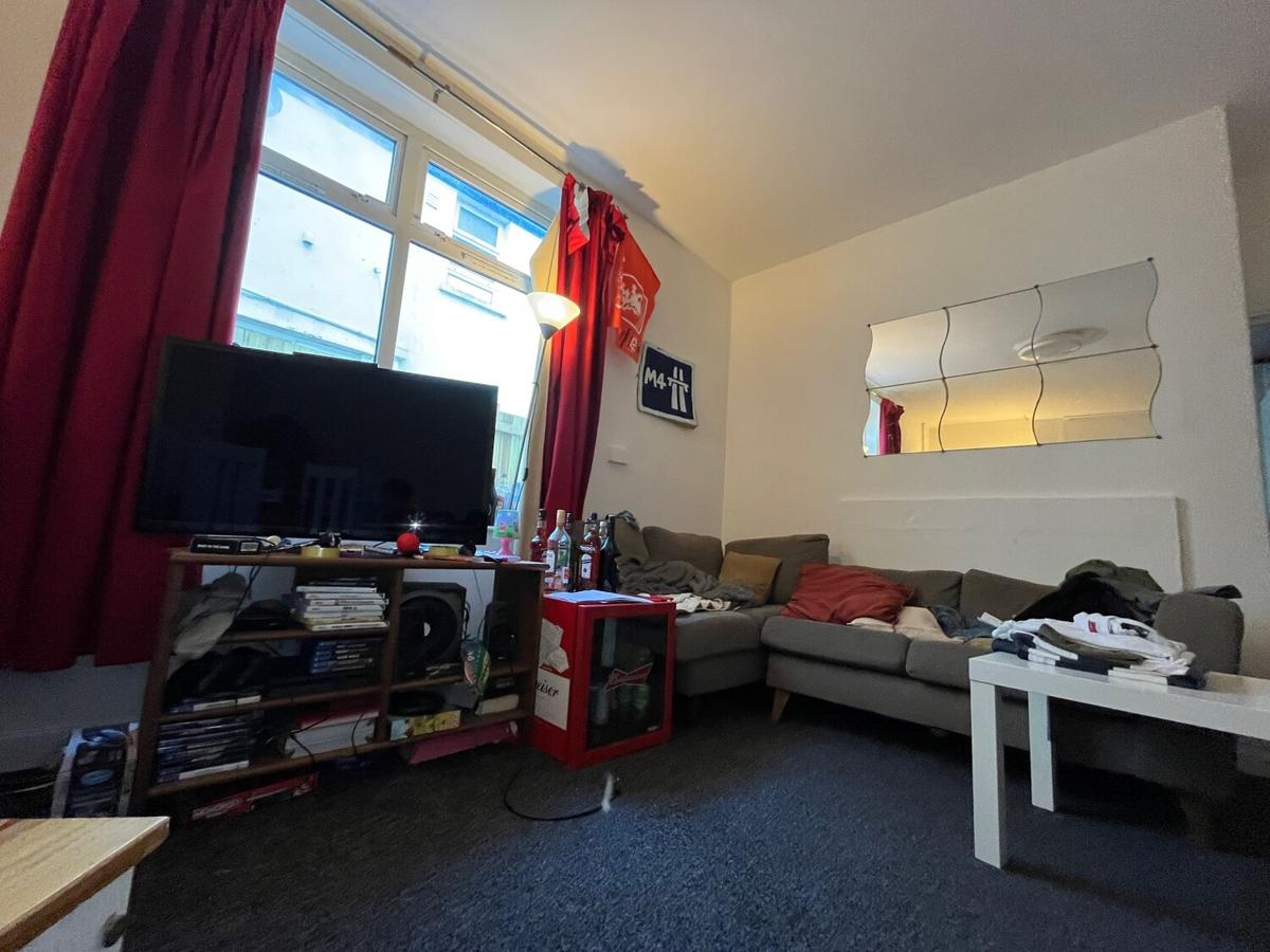 6 bedroom house for rent Colum Road Cardiff, CF10 3EG | UniHomes