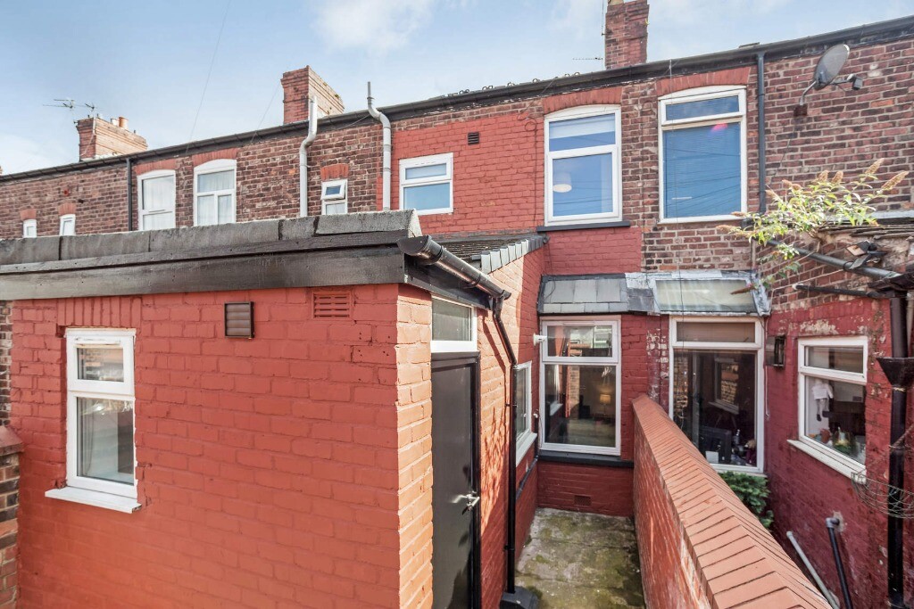 3 bedroom house for rent Valencia Road Manchester, M7 3TD | UniHomes
