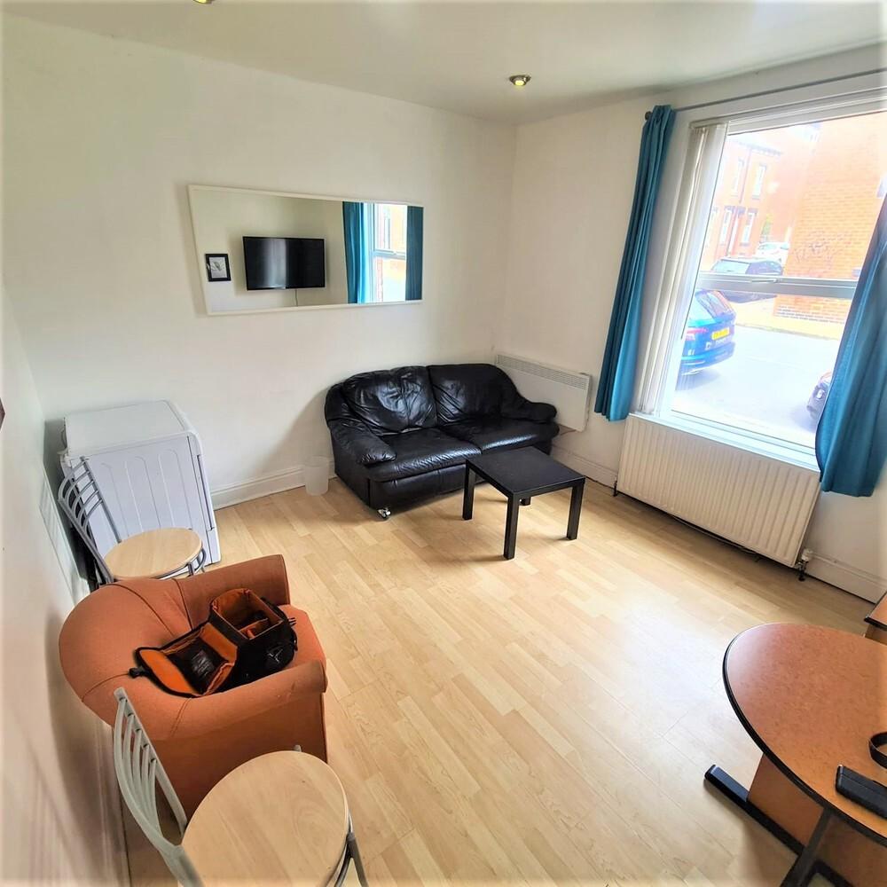 4 bedroom house for rent Harold Grove, , Leeds Leeds, LS6 1LB | UniHomes